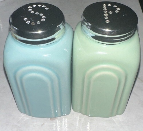 50s Retro Stoneware Salt and Pepper Shakers Set 844828048208| eBay