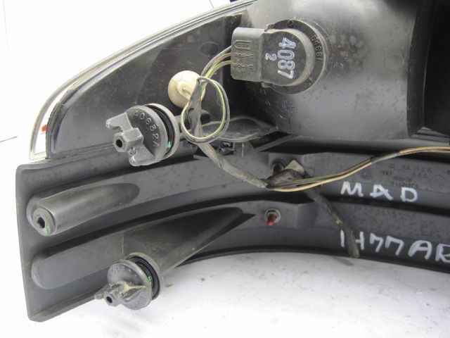 Passenger Right Tail Light Ends With Red Line Fits 93-95 INTREPID 32191 ...