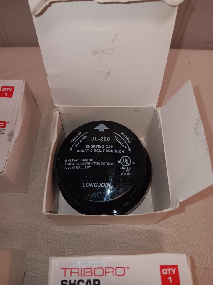 lot of 6 LONGJOIN JL-208 Shorting Cap 3-Pin Twist-Lock 0-480VAC, 50 ...