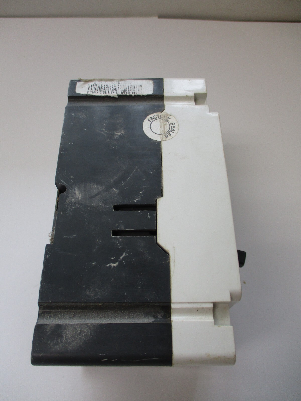 EATON CAT# HFDE322521 225 AMP 600VAC CIRCUIT BREAKER, 3 POLE, | eBay