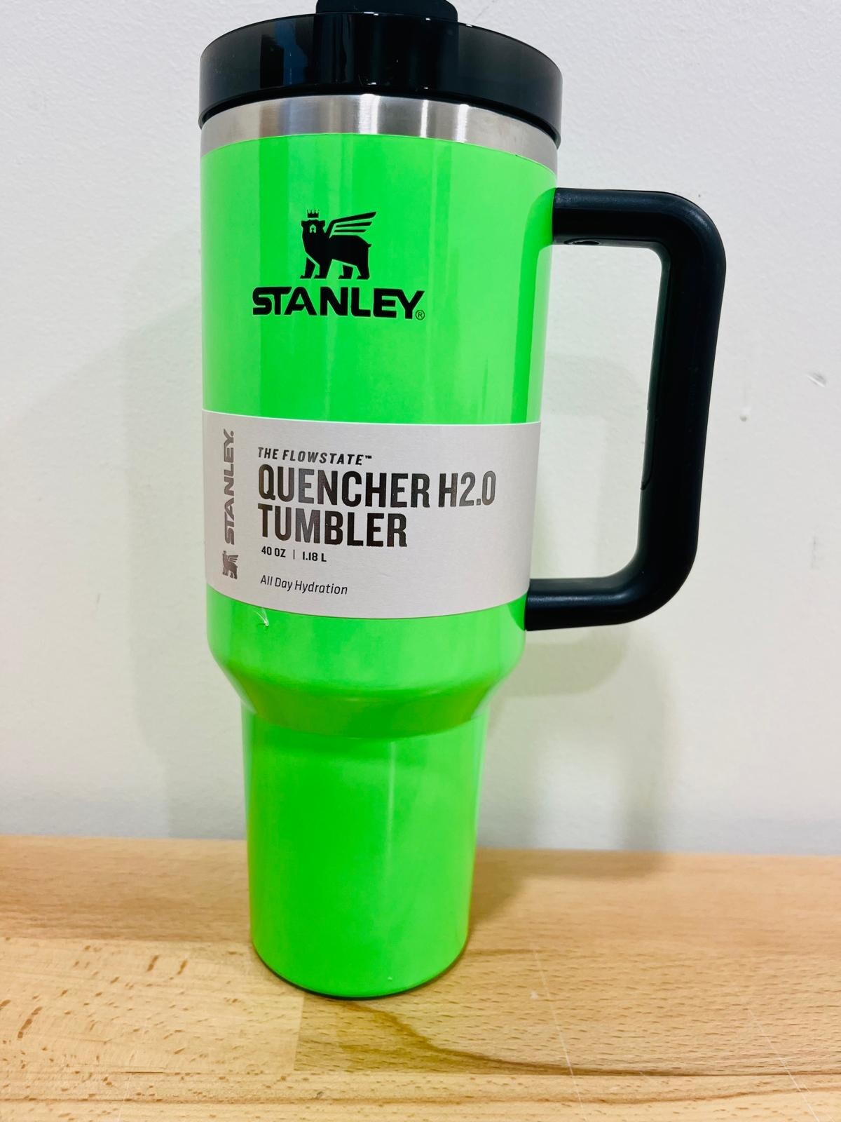 Stanley Cup 40oz Tumbler Stainless H2.0 FlowState Quencher - CREAM ...