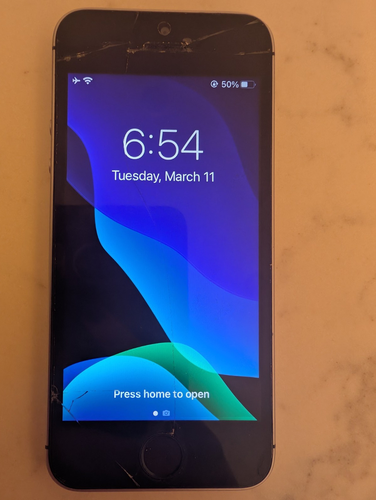 Apple iPhone SE 1st Gen- 128 GB - Space Grey (Unlocked) READ | eBay