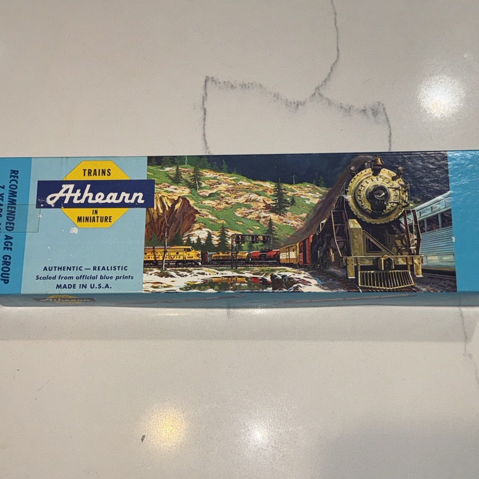 Athearn 4919 HO Scale CSX C44-9W Powered Diesel Locomotive #9023 | eBay