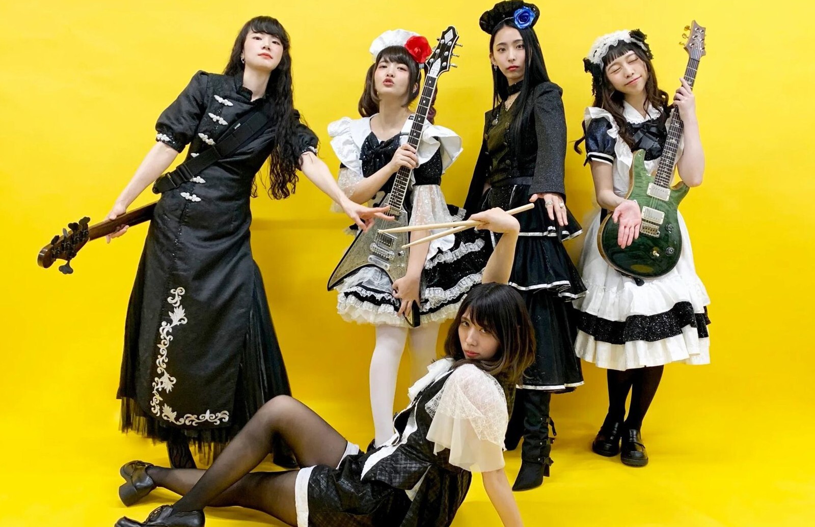 BAND MAID POSTER PHOTO PRINT 11X17 MIKU SAIKI AKANE KANAMI MISA 2 | eBay