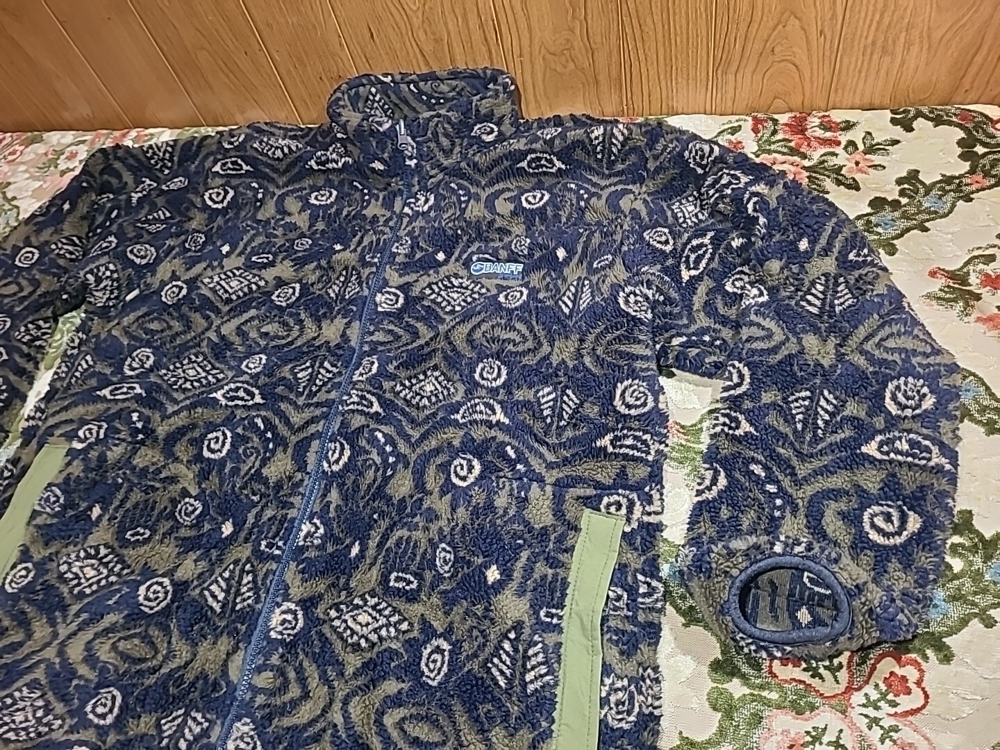 1990s Banff Canada Deep Pile Fleece Zip Up Jacket Des… - Gem