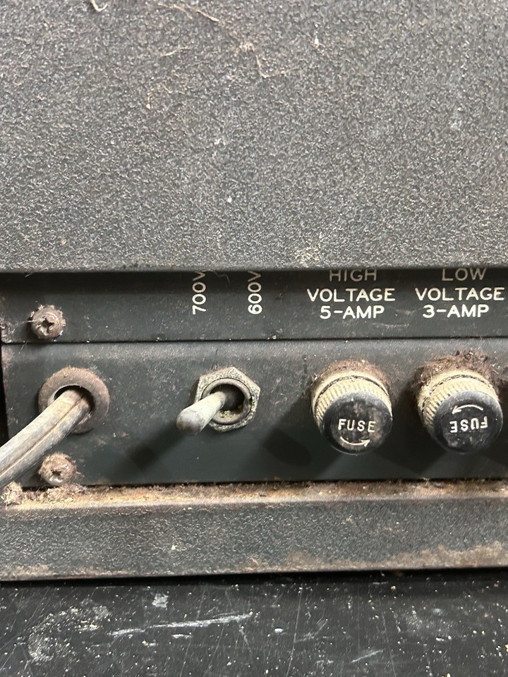 Insanely Rare! 1947 collins Radio transmitter Model 32-V1 (Powers On ...