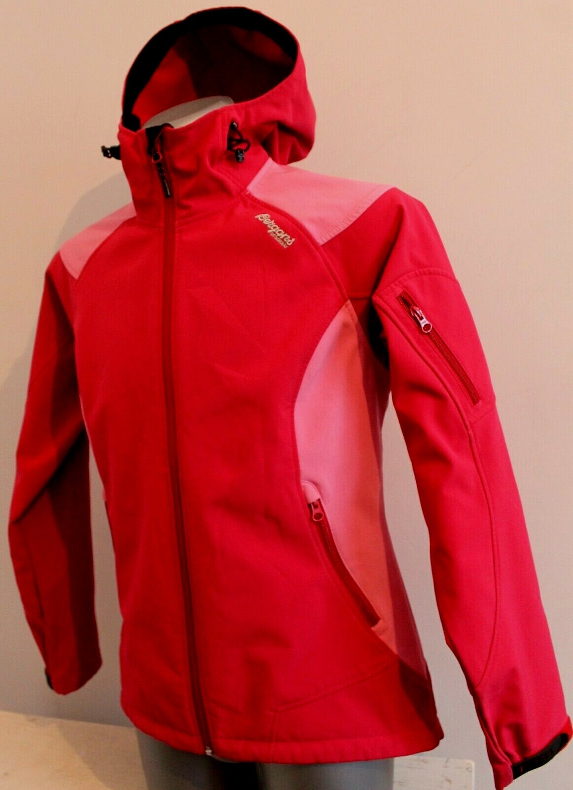 Women Bergans Of Norway Red Pink Jacket Softshell Melbu Lady Waterproof ...