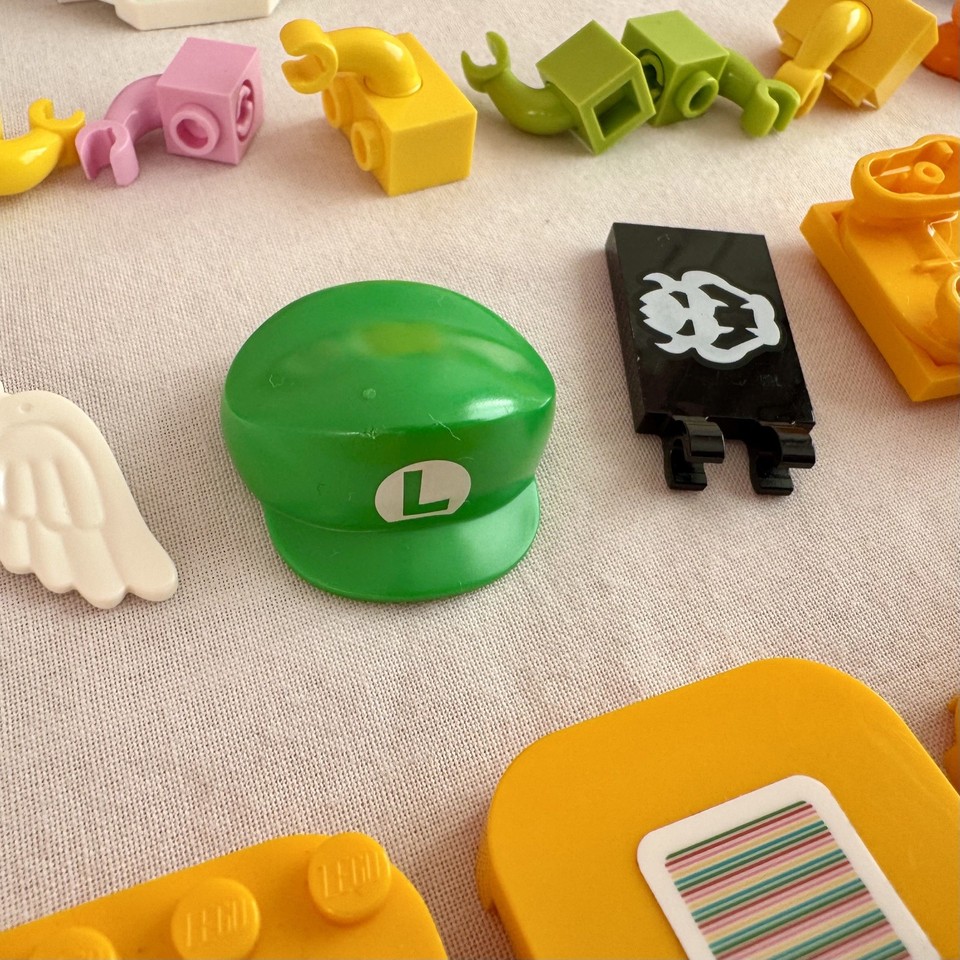 LEGO Super Mario Figures & Spares Bundle Electronic Mario Toad Shy Guy ...