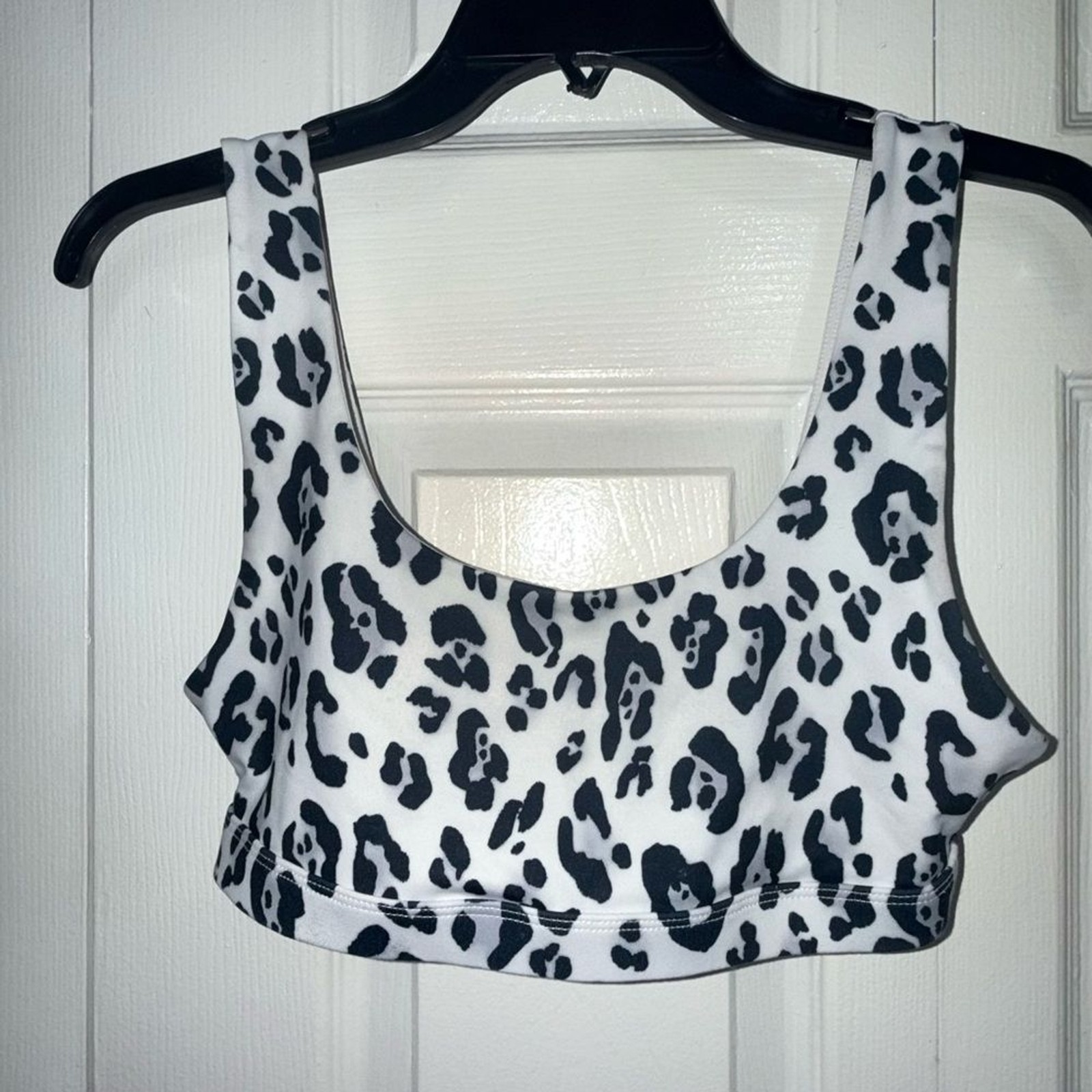 Fabletics 2 PIECE Leopard Print Women's Top AND leggings size 4 | eBay