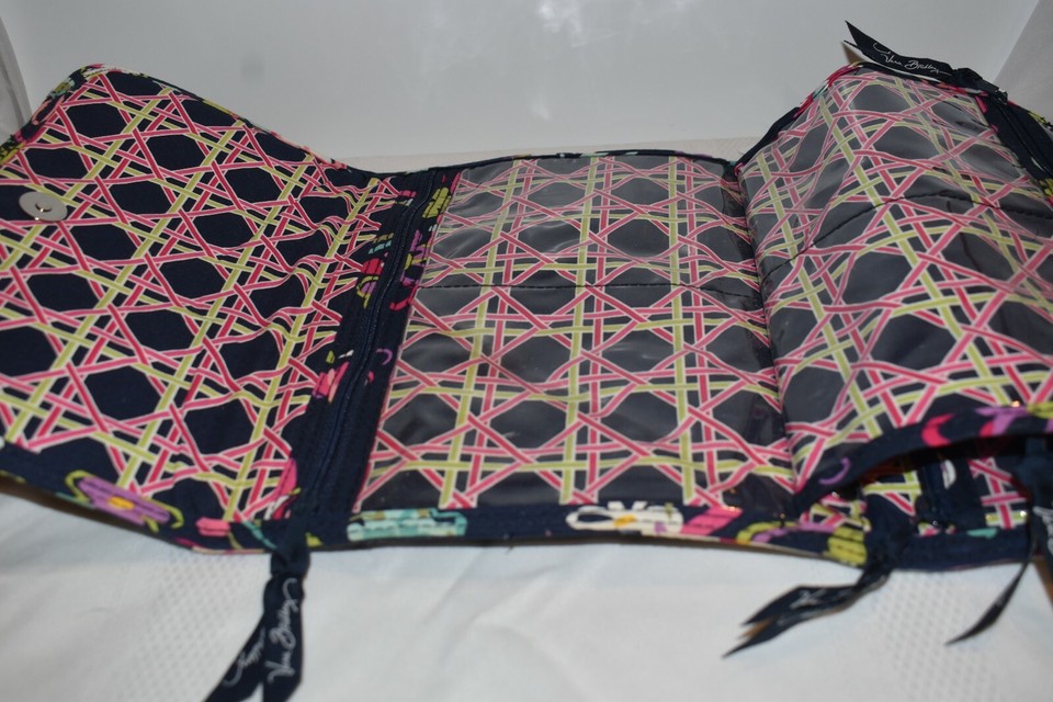 Vera Bradley Organizer in Retired Ribbons Pattern (2012) | eBay