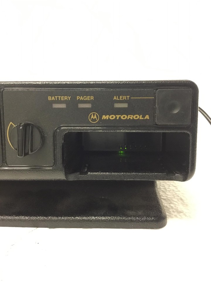 MOTOROLA Minitor II SV H03ZVC1222AC Analog Pager w/AC Adapter, No ...
