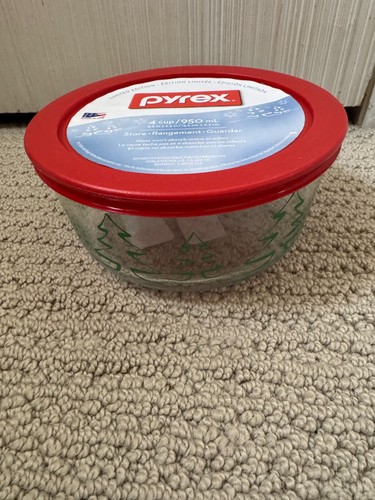 Pyrex 4 Cup Storage Bowl Christmas Tree Green Red NEW | eBay