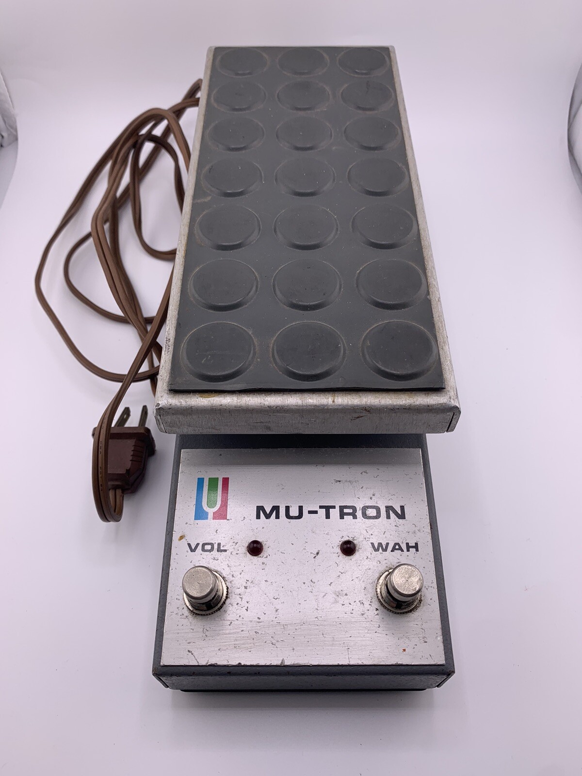 Mu-Tron (C-200) Volume-Wah Pedal (390k ohms/600 ohms) gain boost of 0 ...