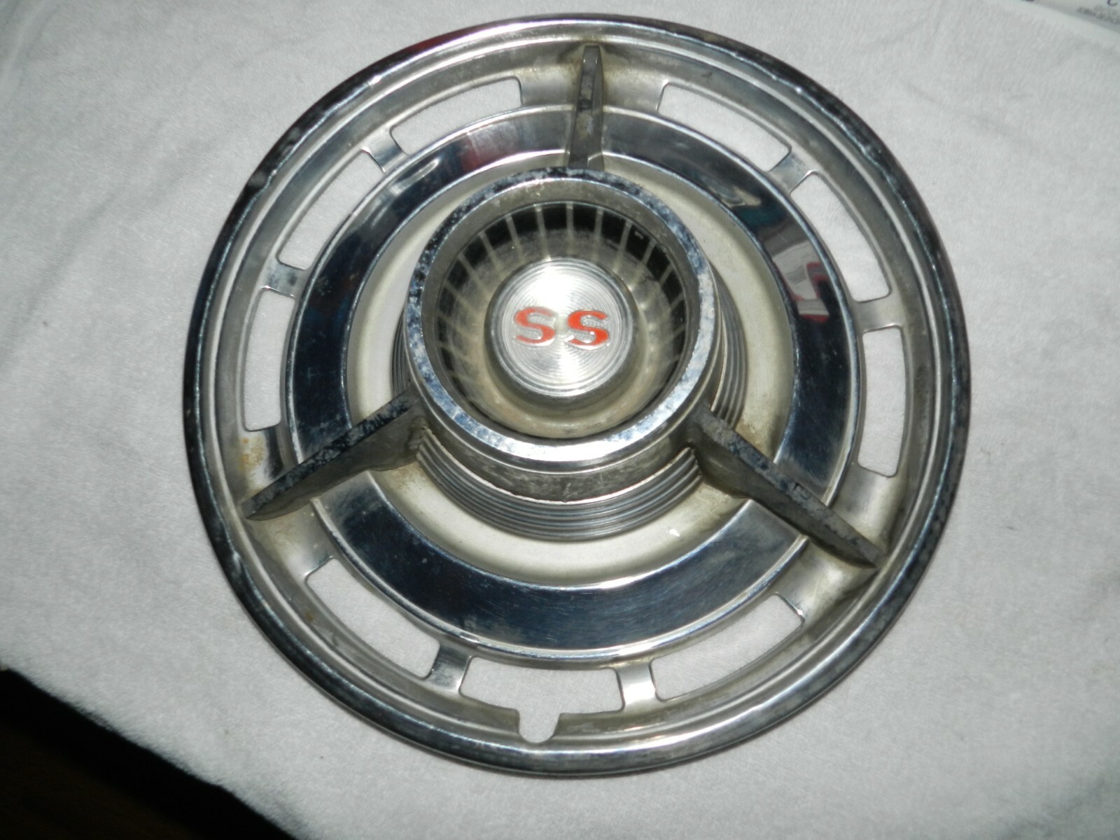 1 Chevy Chevelle SS Hubcap OEM | eBay