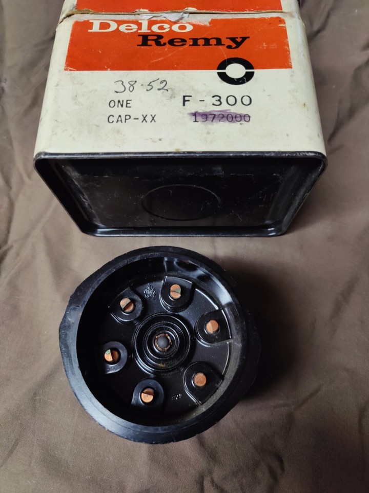 NOS OEM 1947-67 Ford Edsel Mercury 6 cylinder distributor cap Delco ...