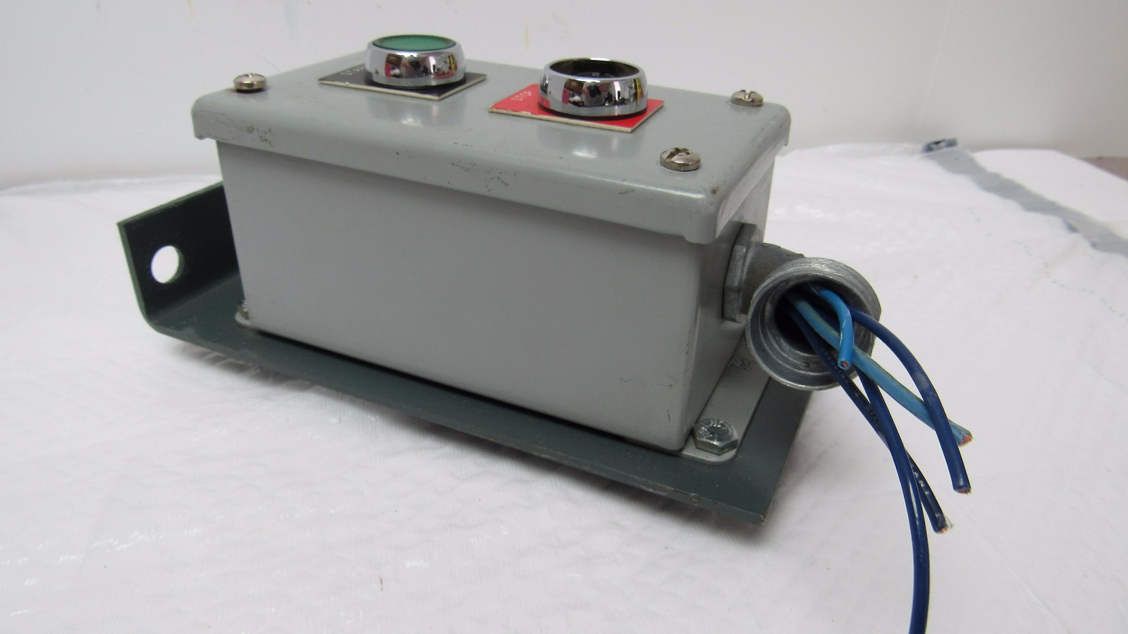 HOFFMAN ENCLOSURE CAT.NO. E2PBG W/START STOP PUSH BUTTONS | eBay