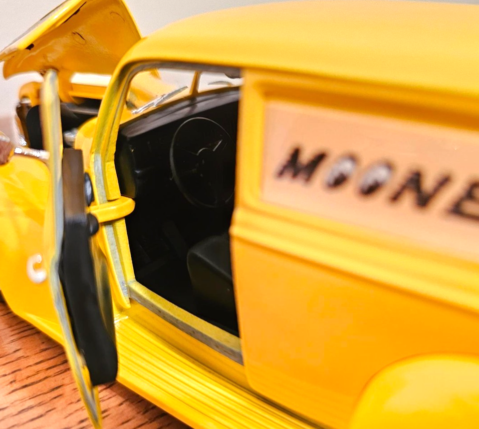 Jada 1939 Chevy Sedan Delivery, Yellow Moonies Lowrider 1:24, Diecast, No Box | eBay