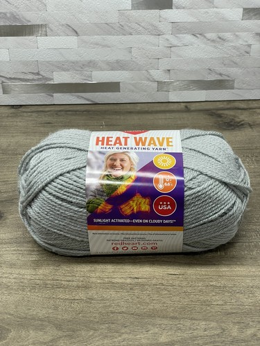 RED HEART Heat Wave -Passport Light Gray 4-Medium Yarn 3.5oz 198 Yds ...