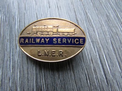 LNER Railway Service Vintage Badge with Number 15209 on the Back by ...