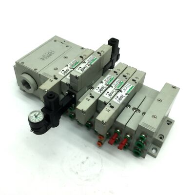 Bank of 6 Numatics Solenoid Valves w/ Manifold 24VDC 052BA4Z1ML61 ...