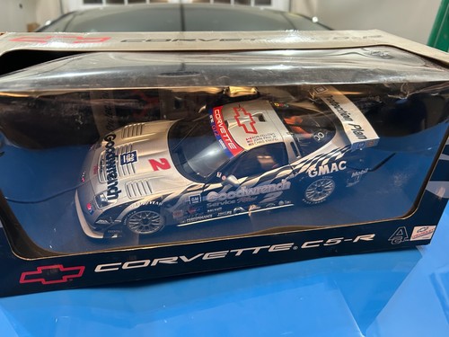 AUTOart 1/18 2000 Corvette C5R #2 GT2 Ron Fellows Silver GM Goodwrench ...
