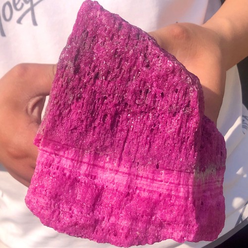 6.8lb Natural rough red corundum and mineral spirit ruby raw gemstones ...