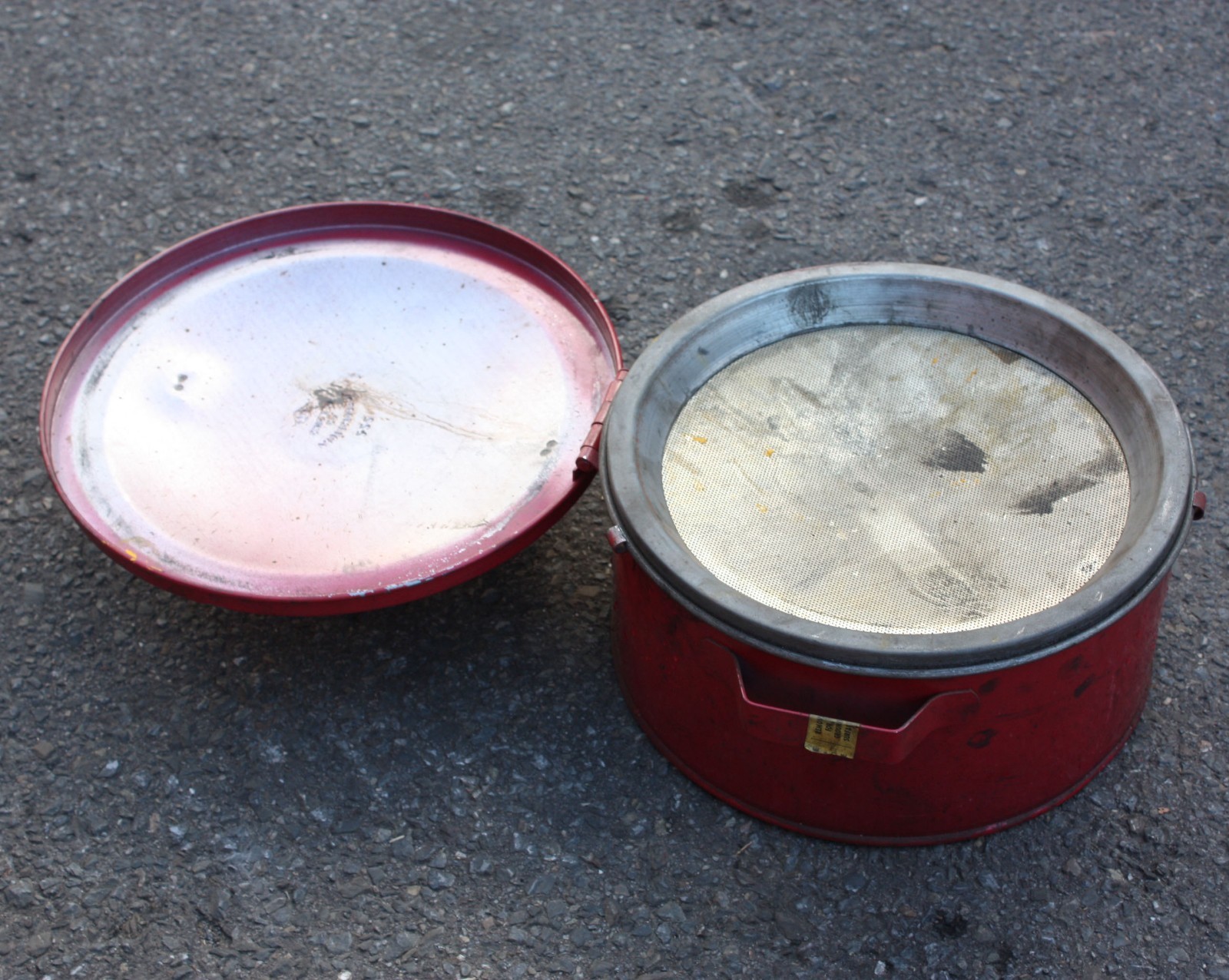 Protectoseal Chicago 222 Galvanized Parts Washer Rag Solvent Container ...