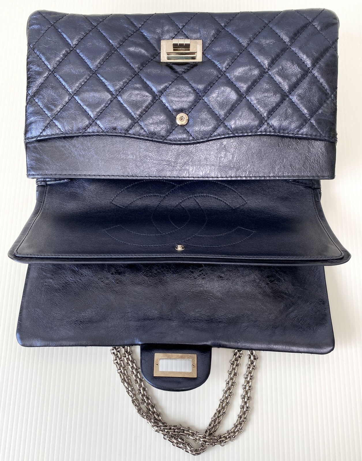 CHANEL Metallic Navy Blue Quilted Leather Maxi Reissue 2.55 Classic 227 ...