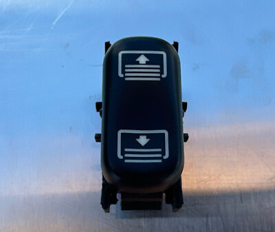 98-03 Mercedes W208 CLK55 E430 Rear Window Roller Blind Switch ...