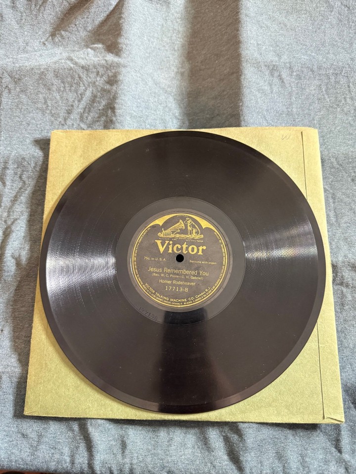 s9 VICTOR Record 78 rpm 17713 Homer Rodeheaver JESUS BLESSED / JESUS ...