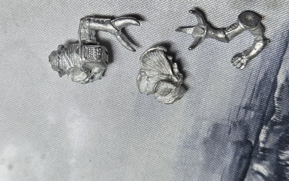 Genestealers - BOB Olley Sculpt Limited Release Citadel 40k Rare ...