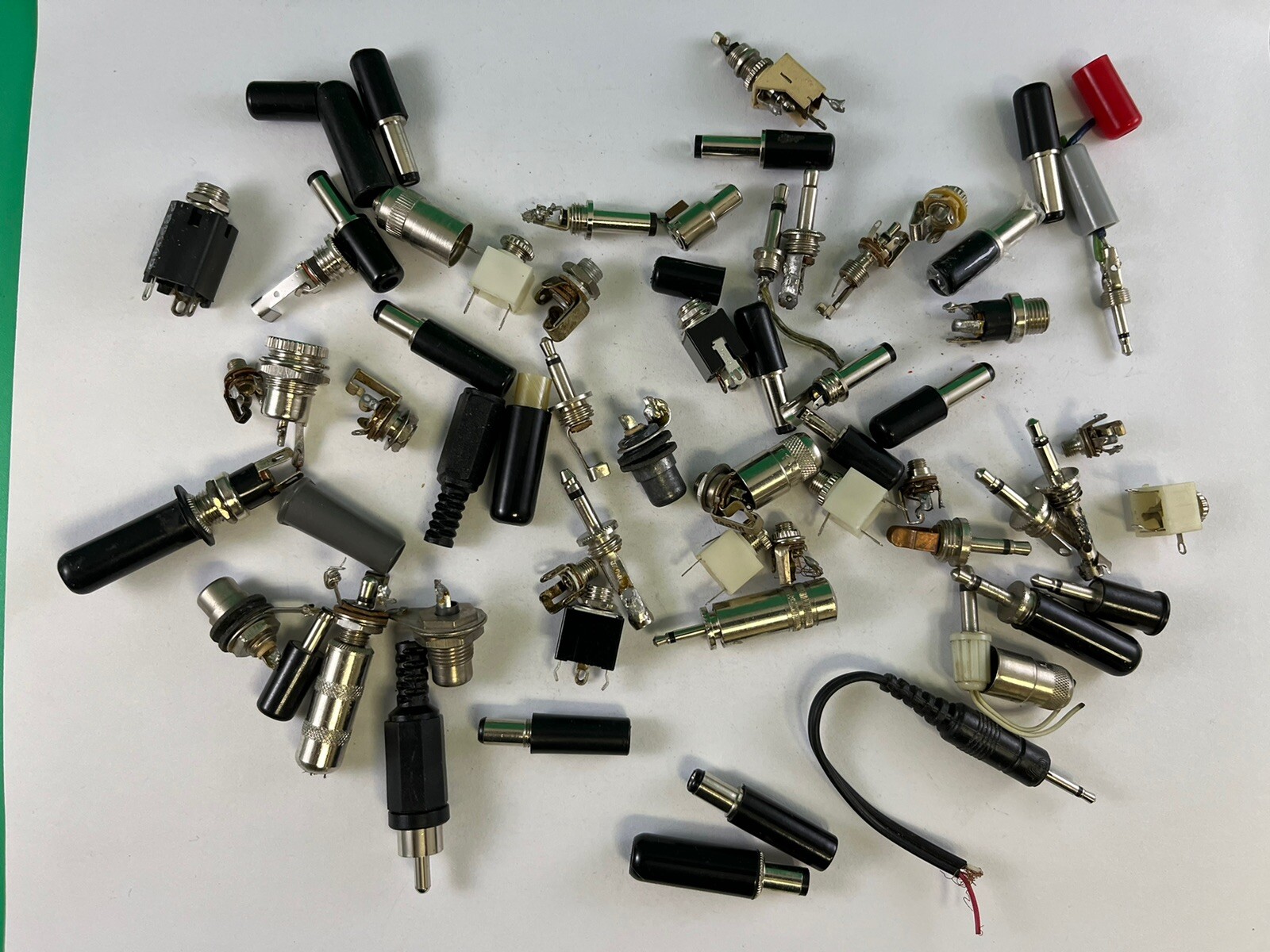LOT OF 62 VARIOUS TEST POINT PLUG AUDIO RADIO HAM MILITARY AEROSPACE | eBay