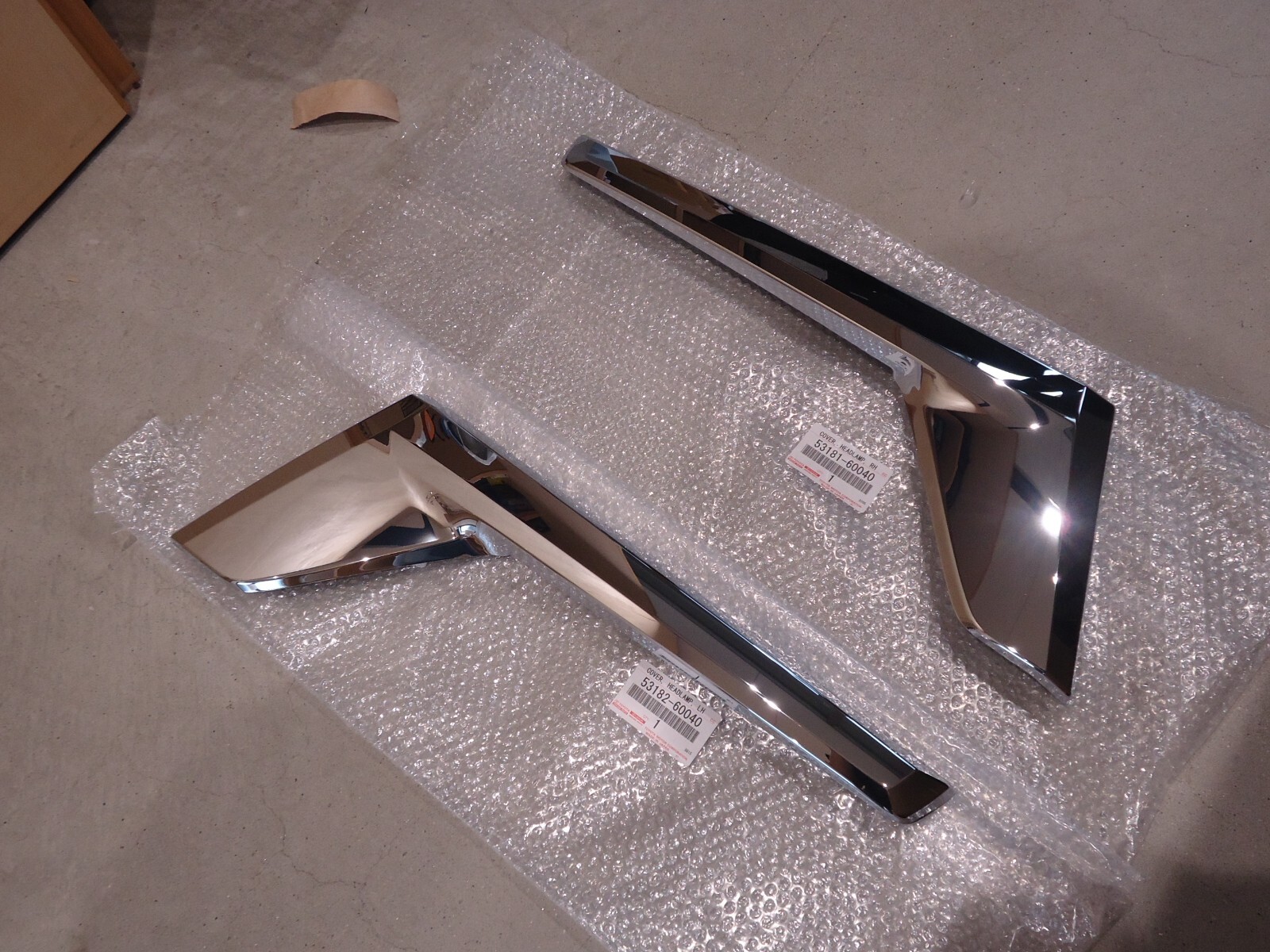 TOYOTA Genuine OEM LAND CRUISER UZJ200,URJ202 Cover Headlamp RH&LH SET ...