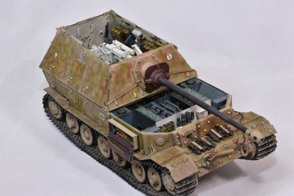 Pro built 1/35 Amusing Hobby German WW2 Elefant Ferdinand full interior ...