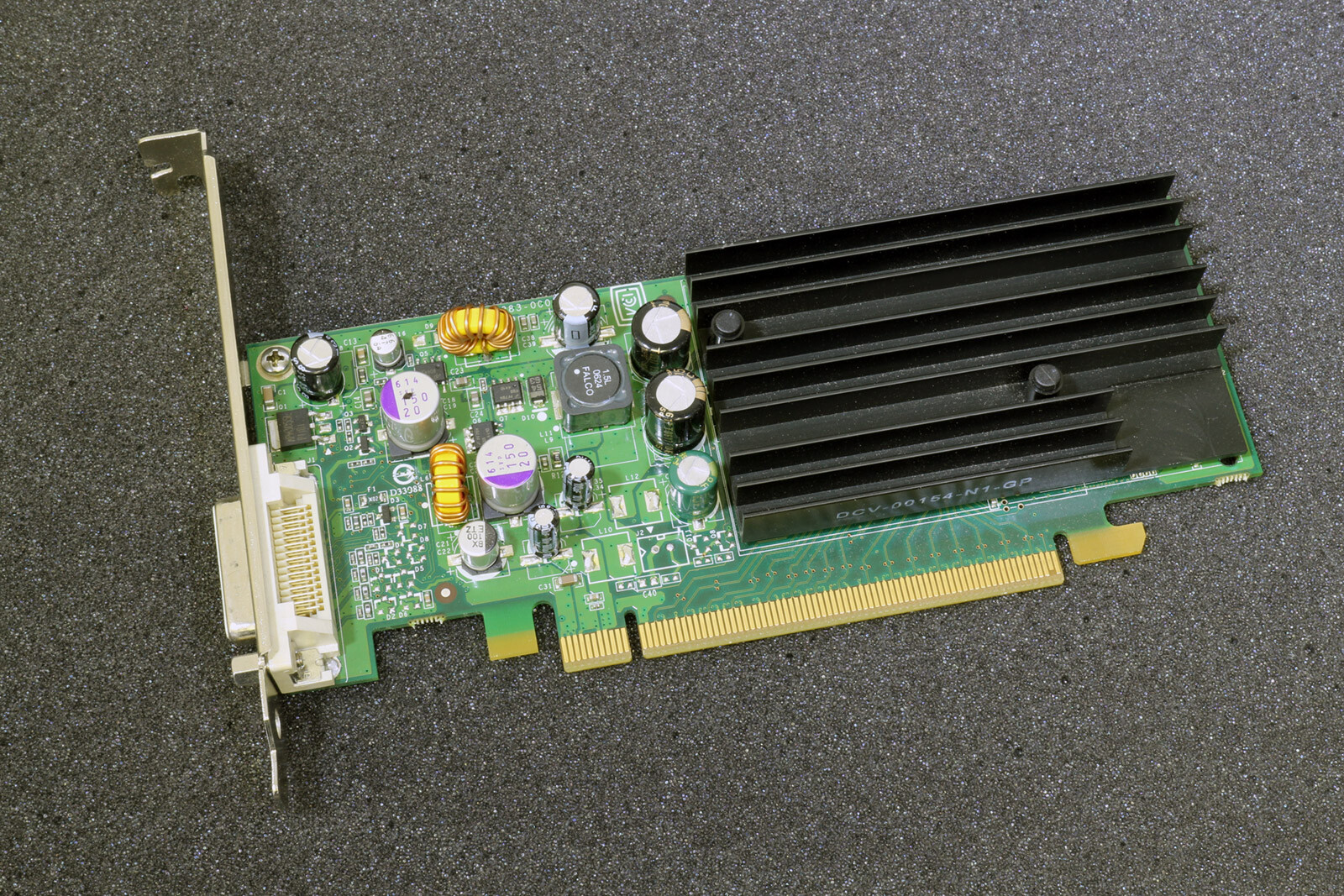 HP 430965-001 nVidia Quadro NVS 285 PCIe Full Height Card DMS-59 ...