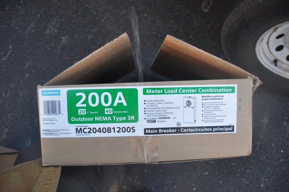 Siemens MC2040B1200S 20 Space 40 Circuit 200-Amp Surface Mount Meter ...
