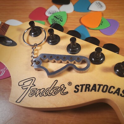 Stainless Steel Guitar Headstock Keychain (Strat) - Music Lover's ...