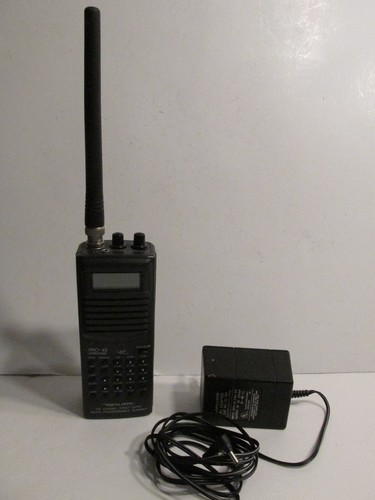 REALISTIC PRO-43 HYPERSCAN HAND HELD PROGRAMMABLE POLICE SCANNER 200 ...