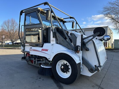 2008 Elgin Pelican NP Street Sweeper, 25138 mi 5102hr, Madvac, Johnston ...