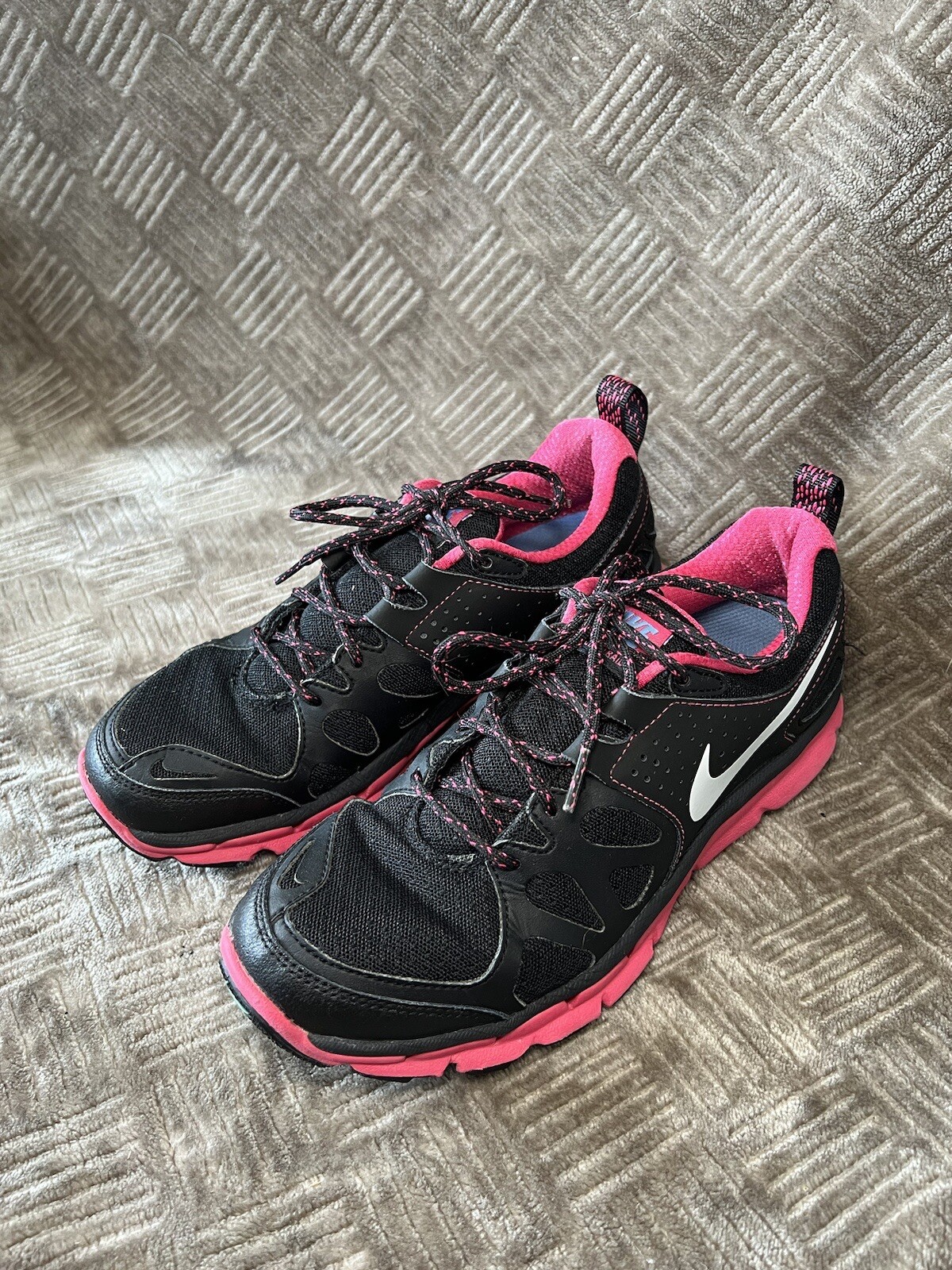 Women’s Nike Flex Trail Athletic Shoes Size 6.5 - Gem