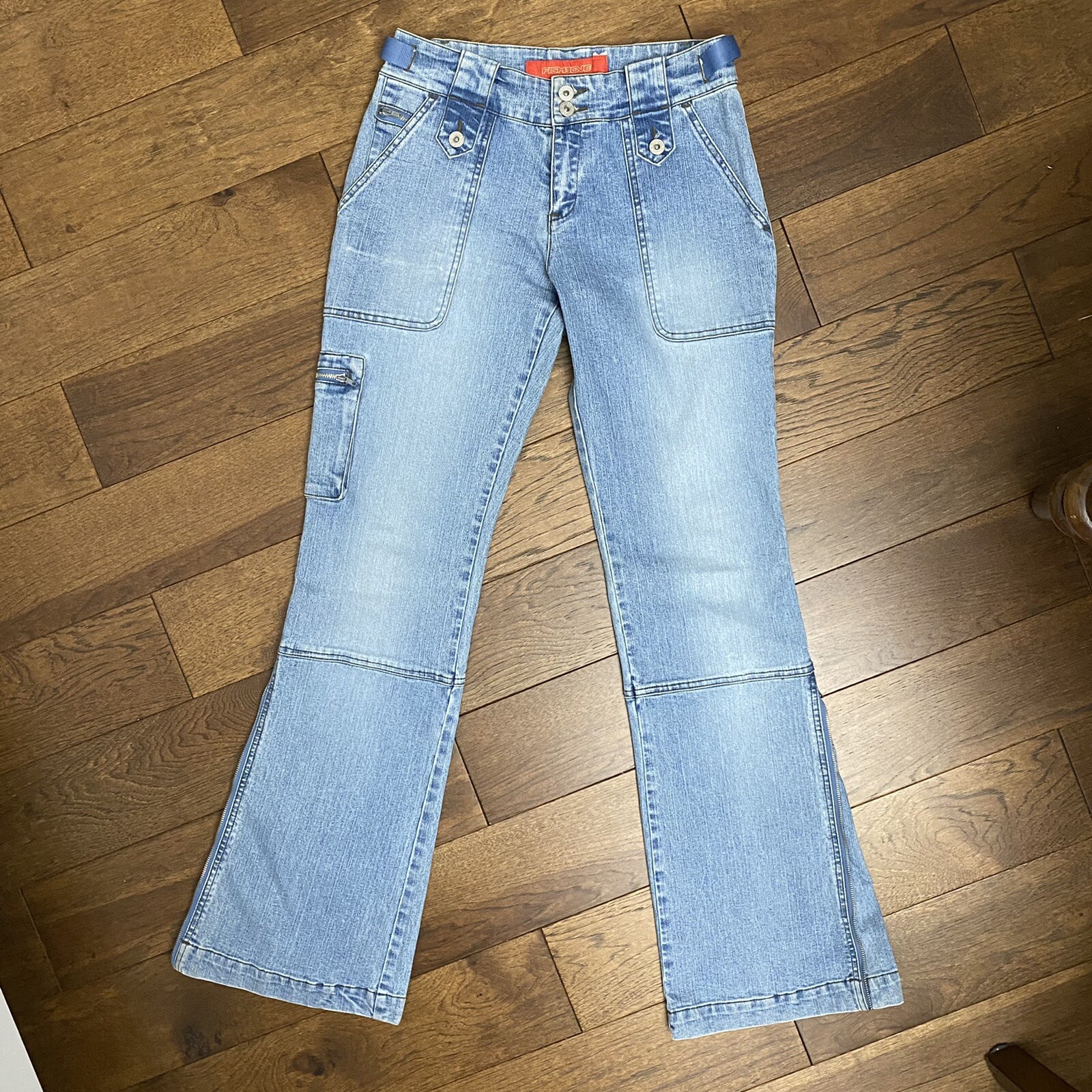 Vintage 90s/Y2k Fishbone flare jeans size 31 - Gem