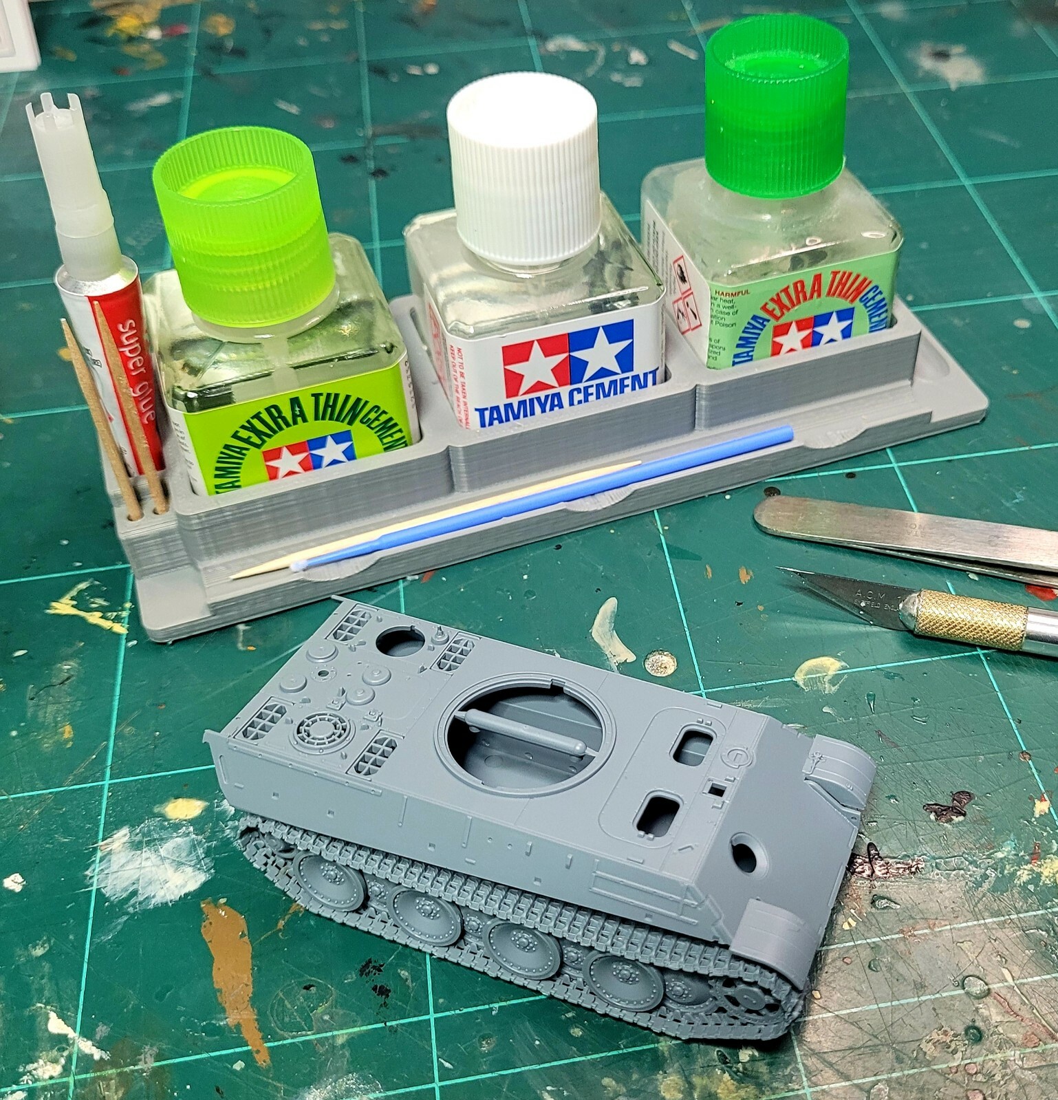 Tamiya Extra Thin Plastic cement HOLDER glue pot bottle model kit AK ...