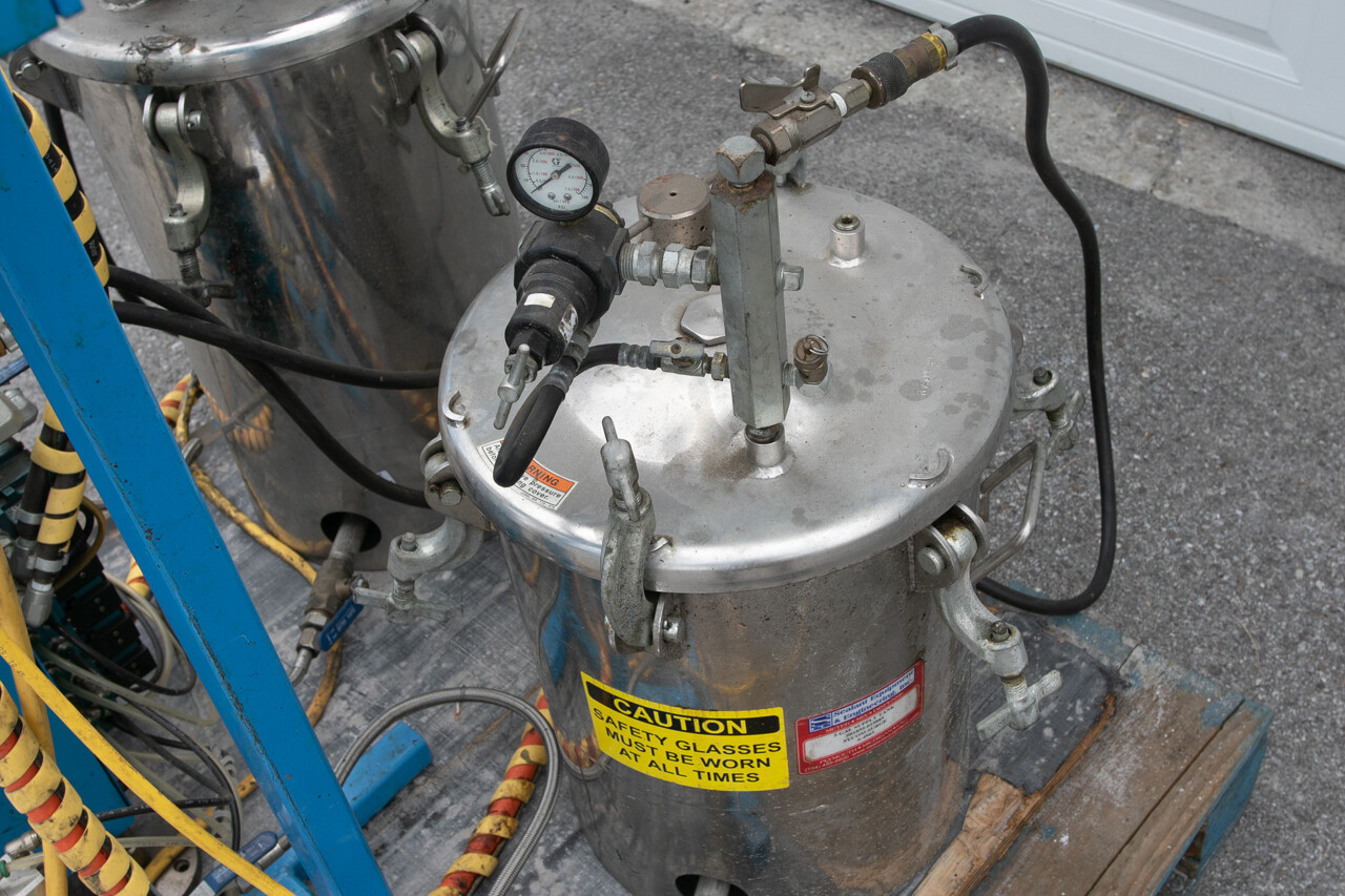 Nordson See-Flo 690 Meter-Mix Dispense System, 2 Part Dispense Machine ...