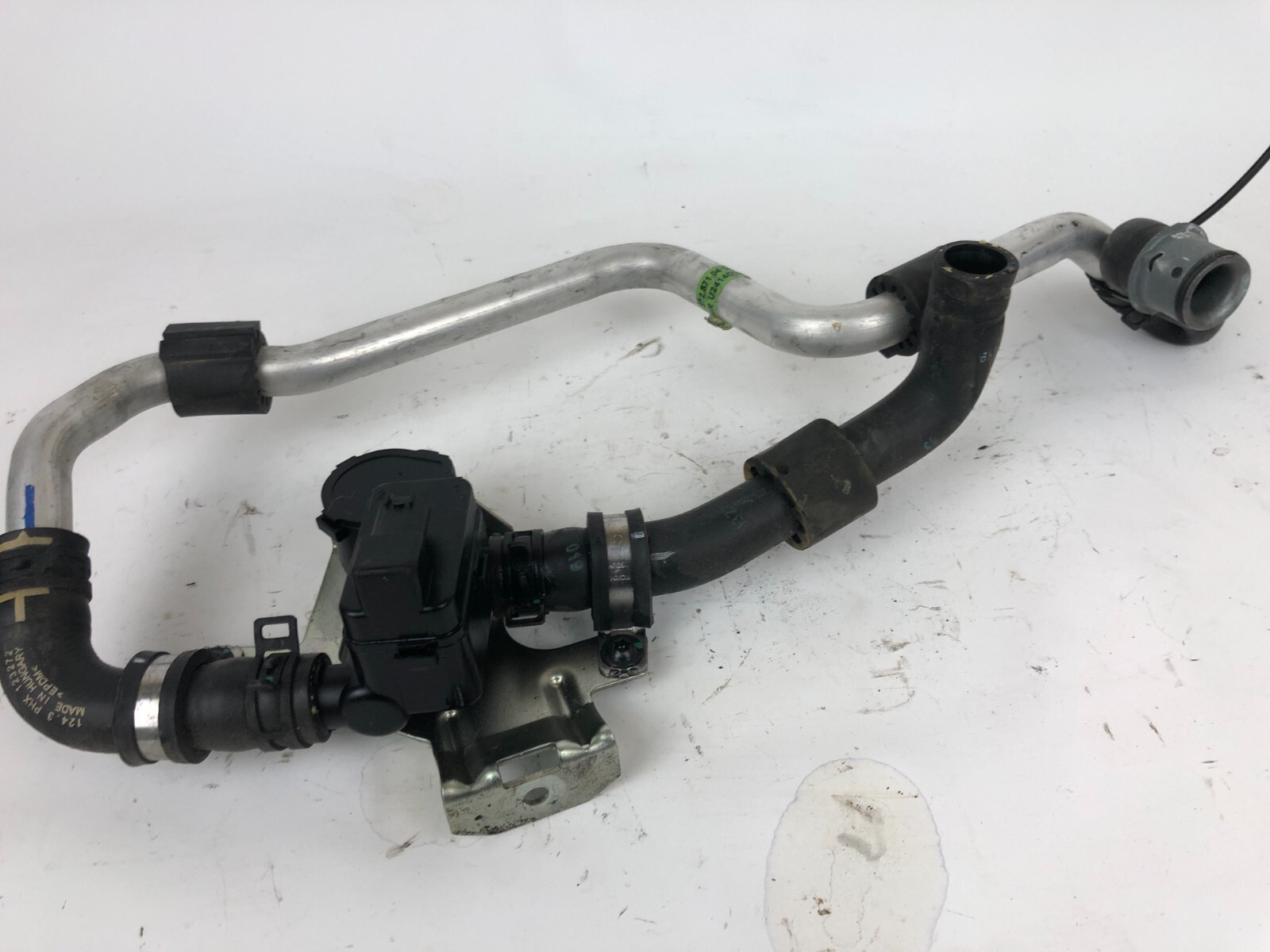 Porsche Panamera 970 Heater Coolant Return Tube Line Pipe 97057257104 ...