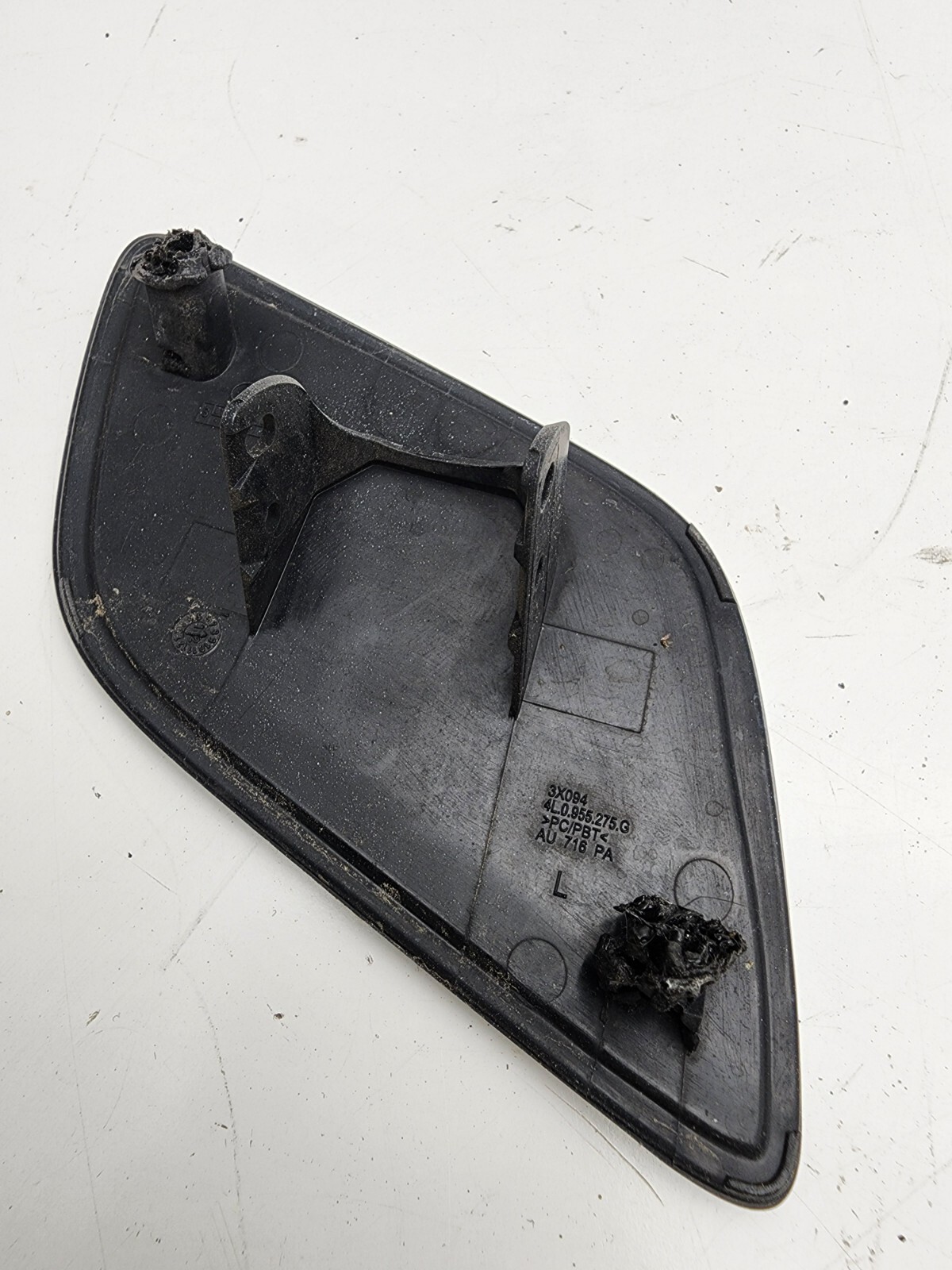 2010-2015 Audi Q7 Bumper Headlight Washer Nozzle Cover Cap Right ...