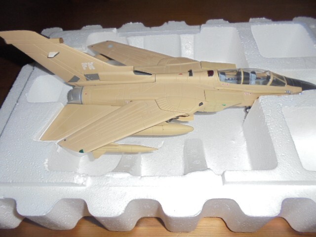 FRANKLIN MINT ARMOUR B11B272 98066 TORNADO GR.1 RAF "HELEN" DESERT ...