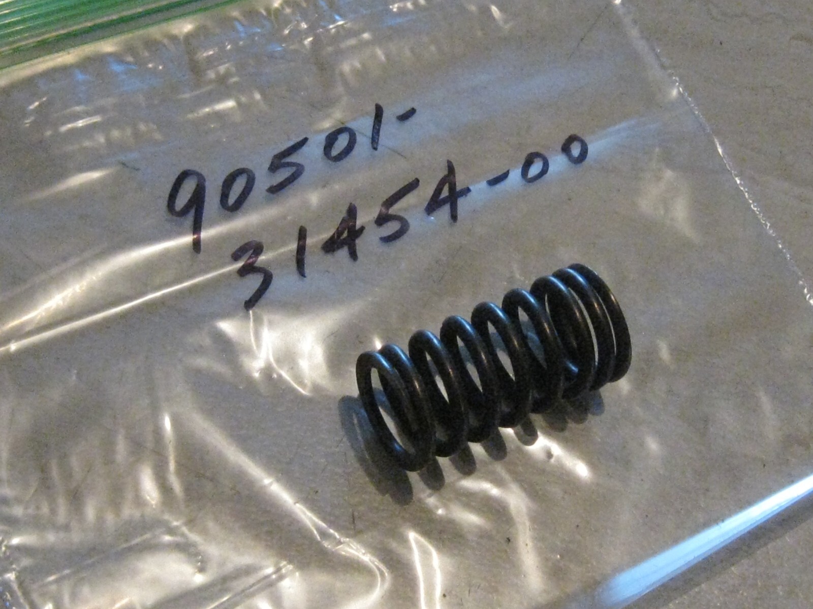 YAMAHA XV1000/920/750/700/XT500/TT500/SR500 INNER VALVE SPRING NOS! | eBay
