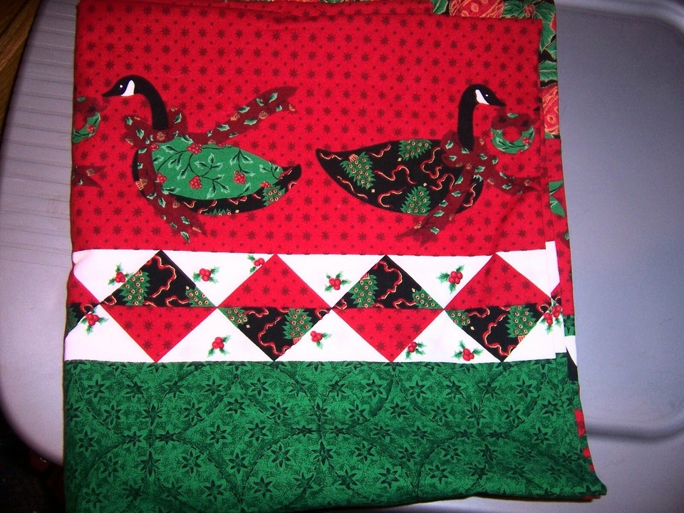 WILTON COURT Cotton CHRISTMAS Geese Inspired Tablecloth - 58x100" Oval ...