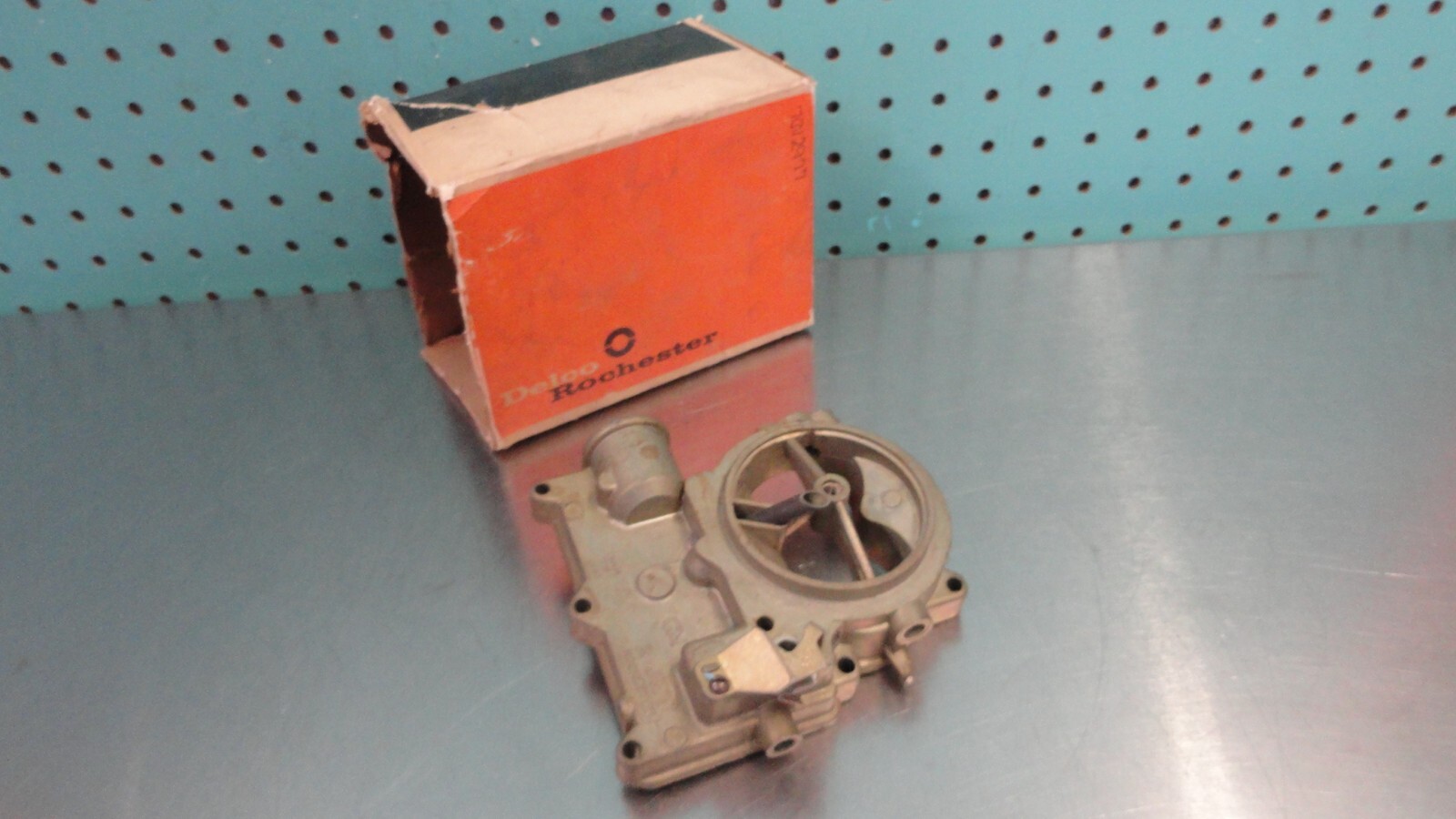 OEM Delco Rochester 2GC 2Jet Carburetor Air Horn 7012977 1963 Belair ...