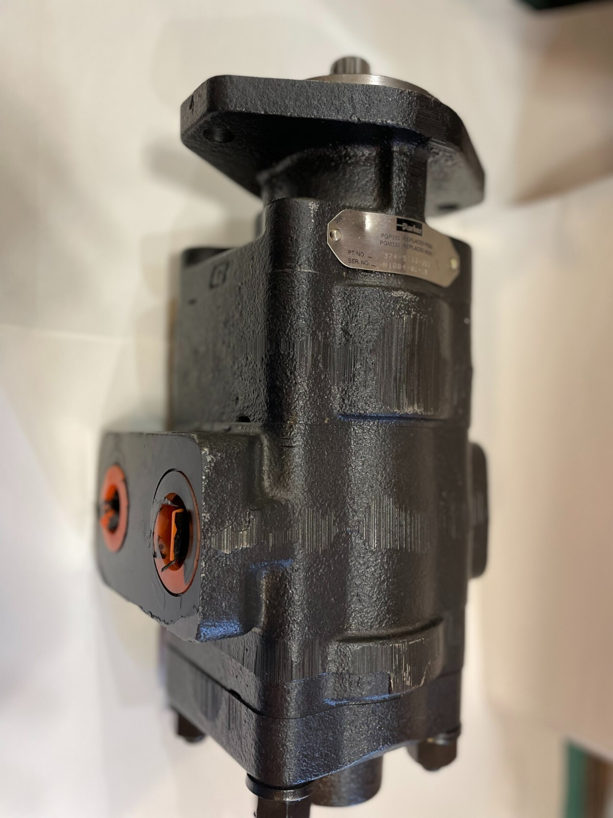 Parker Hydraulic Pump 324 9120 353 PGP330 CAST IRON Gear Pump (REPLACES ...